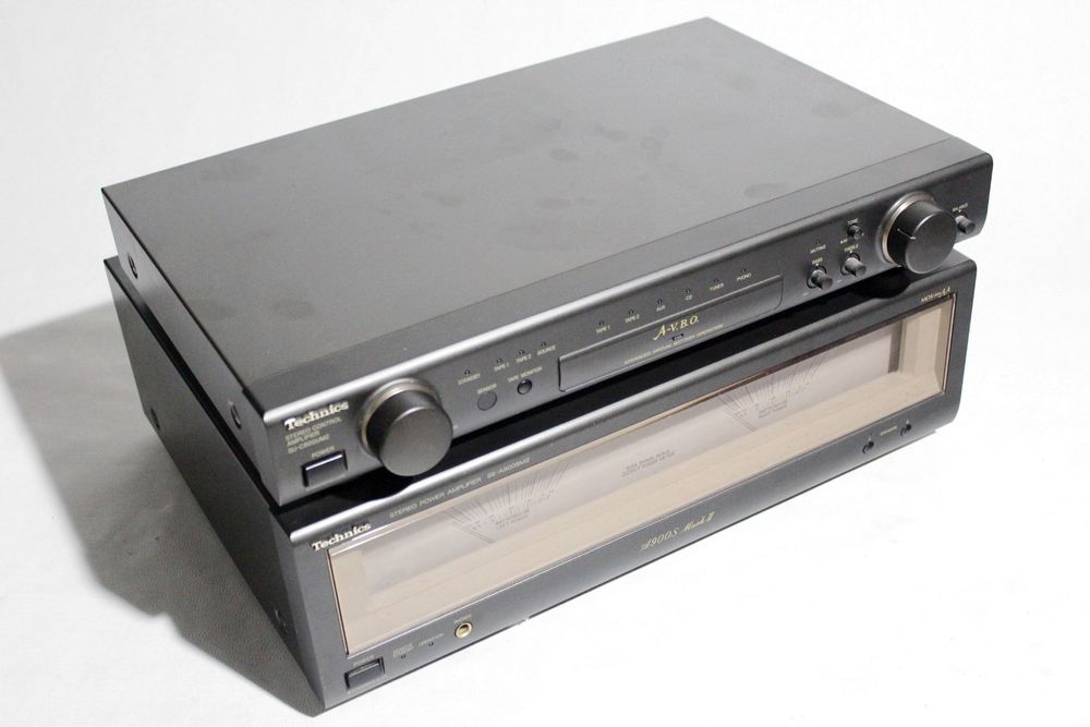 Pre- & Poweramp von TECHNICS. Der Bolide mit den VU-Meter | Kaufen auf ...