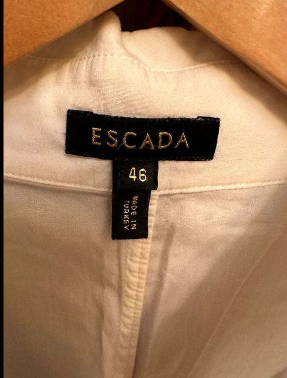 Zwei Escada-Baumwollhemden Gr.46 (290chf jede) (Gebraucht) in Mont-sur ...