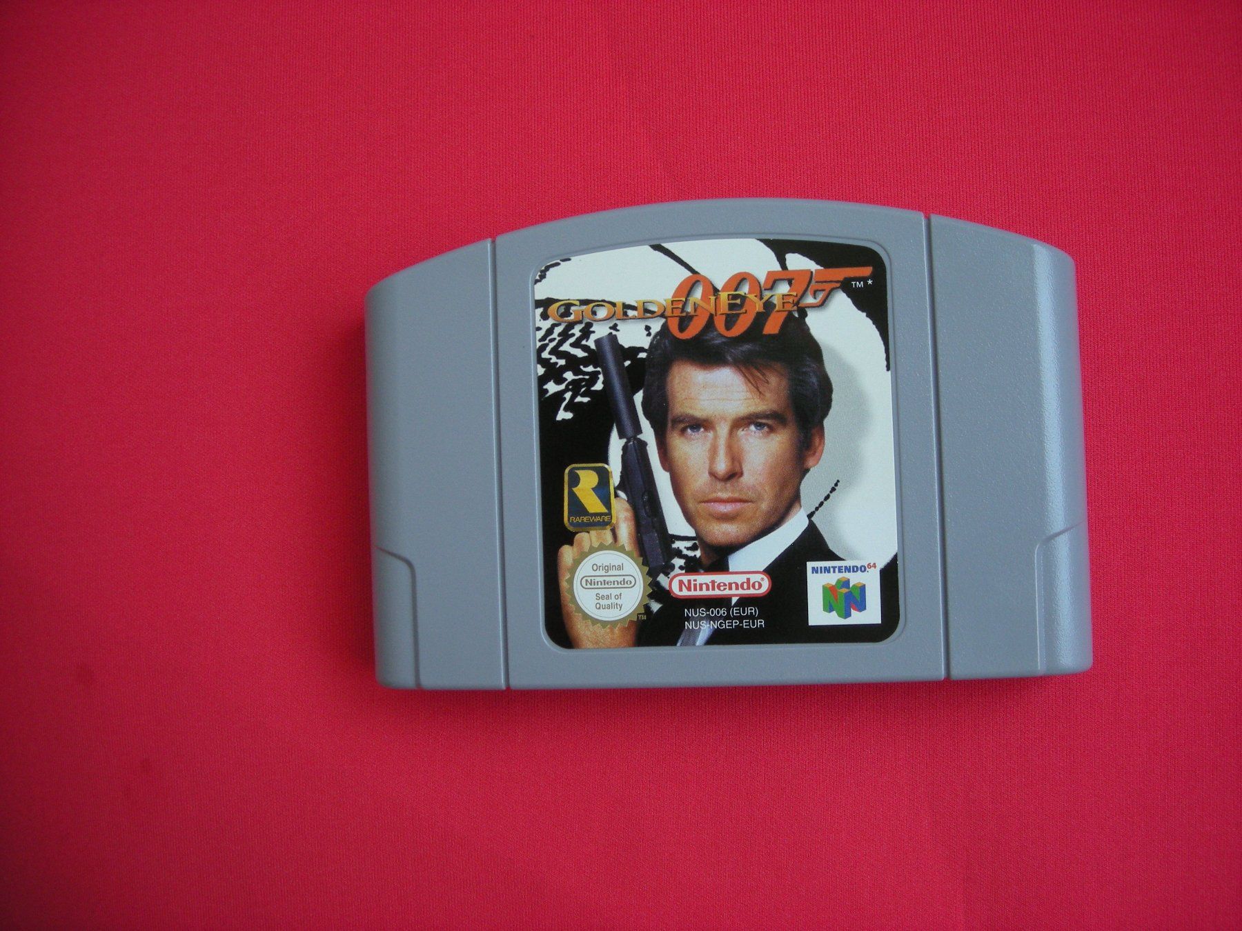 Golden Eye James Bond für N-64 Konsole (Gebraucht) in Spreitenbach für ...