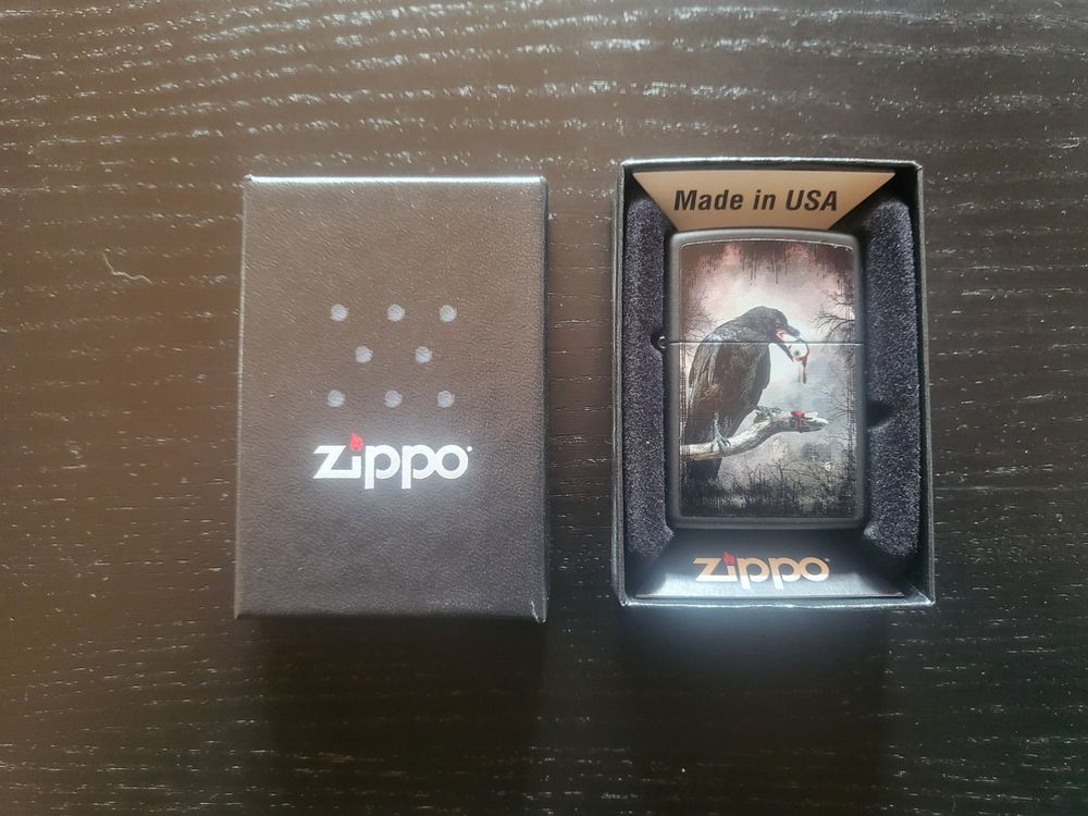 Briquet Zippo neuf "The Crow" dans sa boîte d'origine (Neuf avec ...