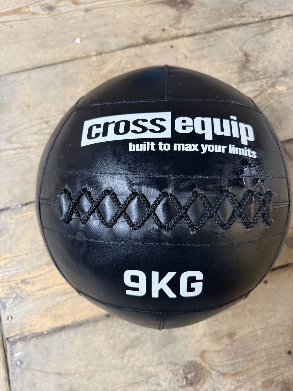Cross Equip Wall Ball 9KG - Ideal für dein Workout! (Gebraucht) in ...