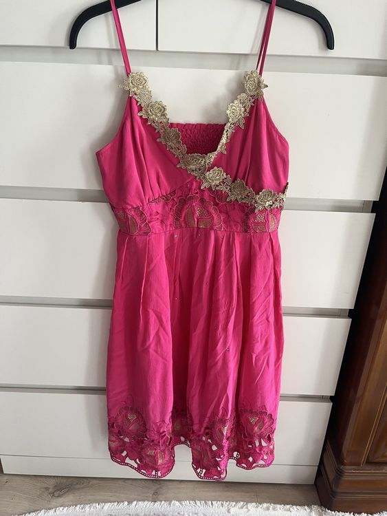 Robe d'été rose fuchsia, dentelle dorée | Kaufen auf Ricardo