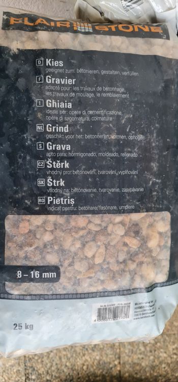 15 Säcke a 25 Kg Kies (Neu und originalverpackt) in Aesch BL für CHF 15 – nur Abholung auf ...