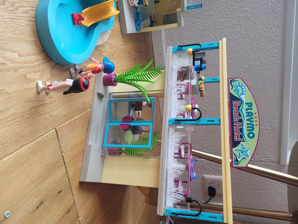 Playmobil Beach Hotel und Bungalow (Gebraucht) in Stetten für CHF 30 ...