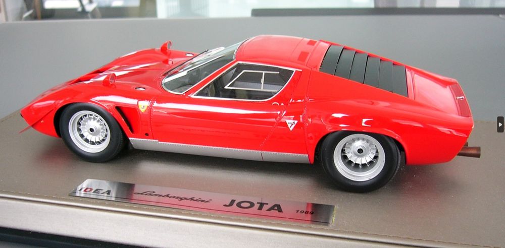 Make Up/IDEA Lamborghini Miura Jota 1/18, 1969, Bob Wallace | Acheter ...