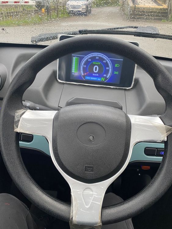 Elektro-Auto ohne Ausweis und Einlösung fahren (Occasion) (Gebraucht ...