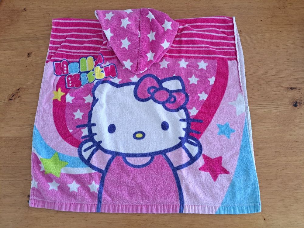 Cape de bain enfant Hello Kitty (D'occasion) à pour CHF 4 – avec ...