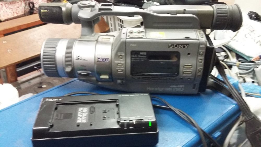 SONY HI8 HANDYCAM PRO | Kaufen auf Ricardo