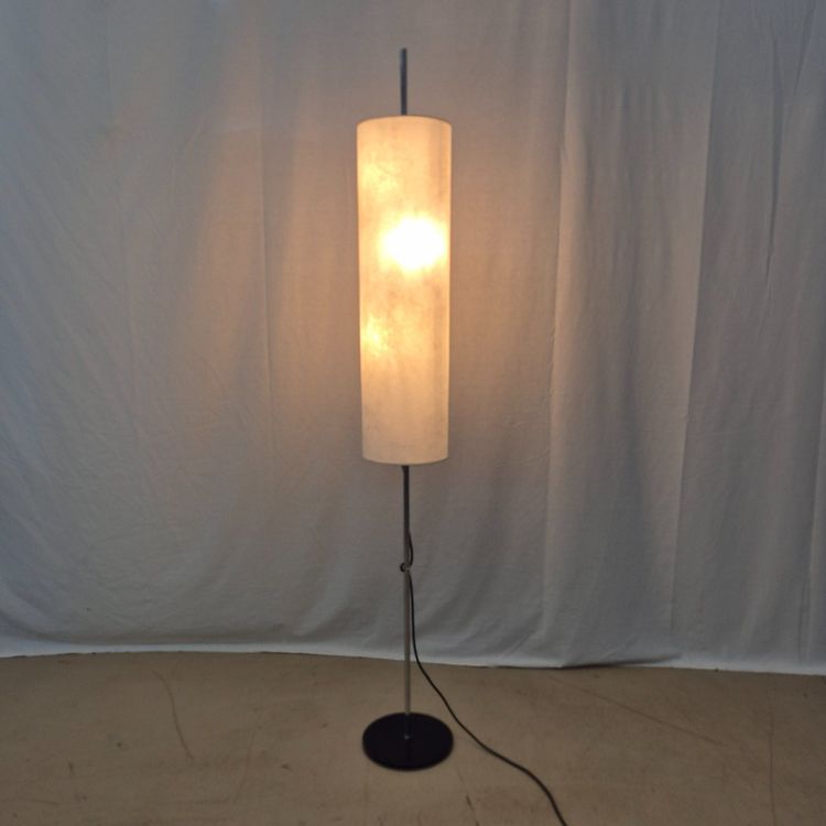 Sehr stylishe Mid Century Stehlampe (Ref. Nr. 203) (Gebraucht) in Au für CHF 120 – mit Lieferung ...