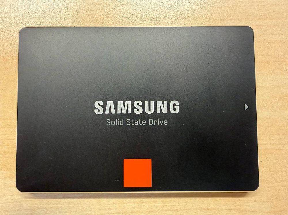 Samsung 840 Pro SSD 256GB - MLC Speicher | Secure Erased (Gebraucht) in ...
