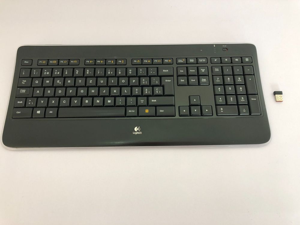 LOGITECH Wireless Illuminated Keyboard K800 (Gebraucht) in Aadorf für ...