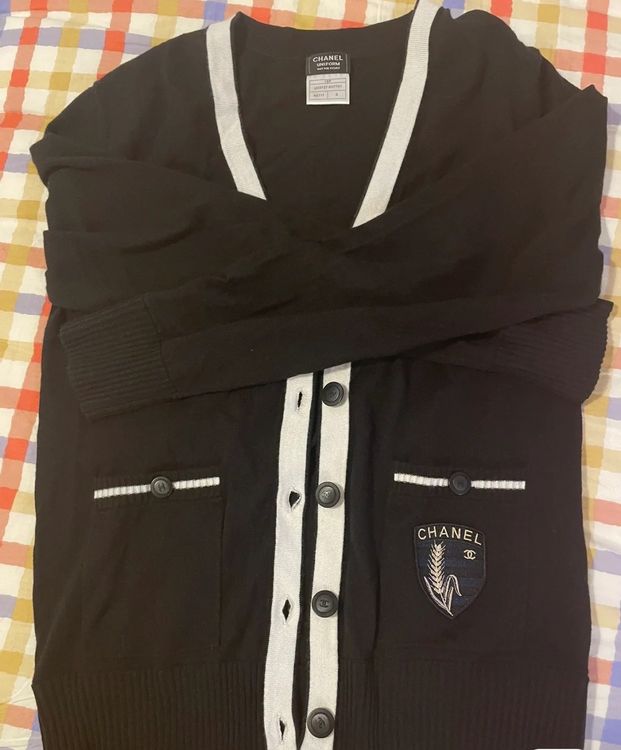 chanel uniform (Neu (gemäss Beschreibung)) in Bern für CHF 280 – mit ...