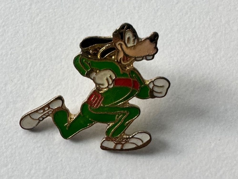 Goofy Comic Pin (Gebraucht) in Gutenswil für CHF 4 – mit Lieferung auf ...
