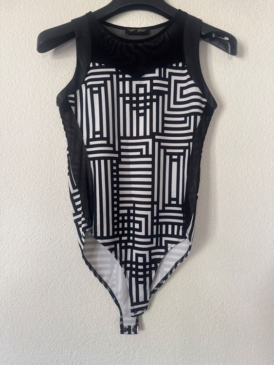 Stylischer Body schwarz-weiss Muster Netzoptik (Gebraucht) in Bülach ...