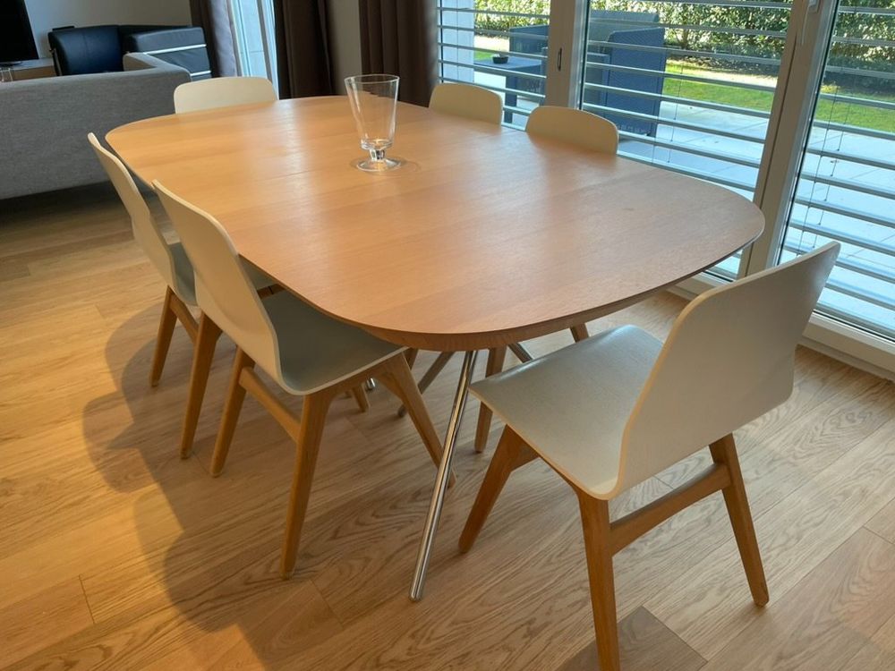 BoConcept expandable Dining table with chairs (Gebraucht) in Genève für CHF 599 – nur Abholung ...