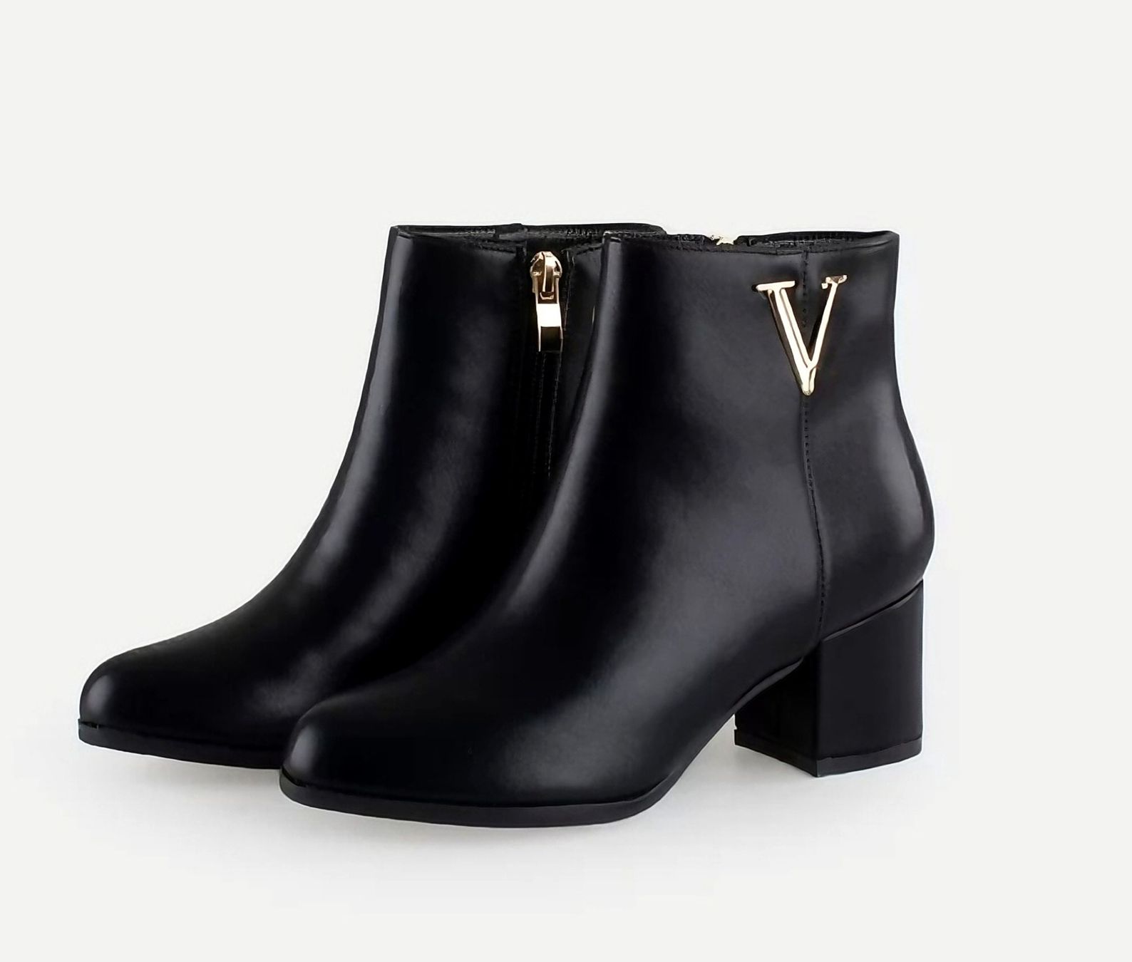 Schuhe Gr.35 NEU (Neu und originalverpackt) in St. Gallen für CHF 30 ...