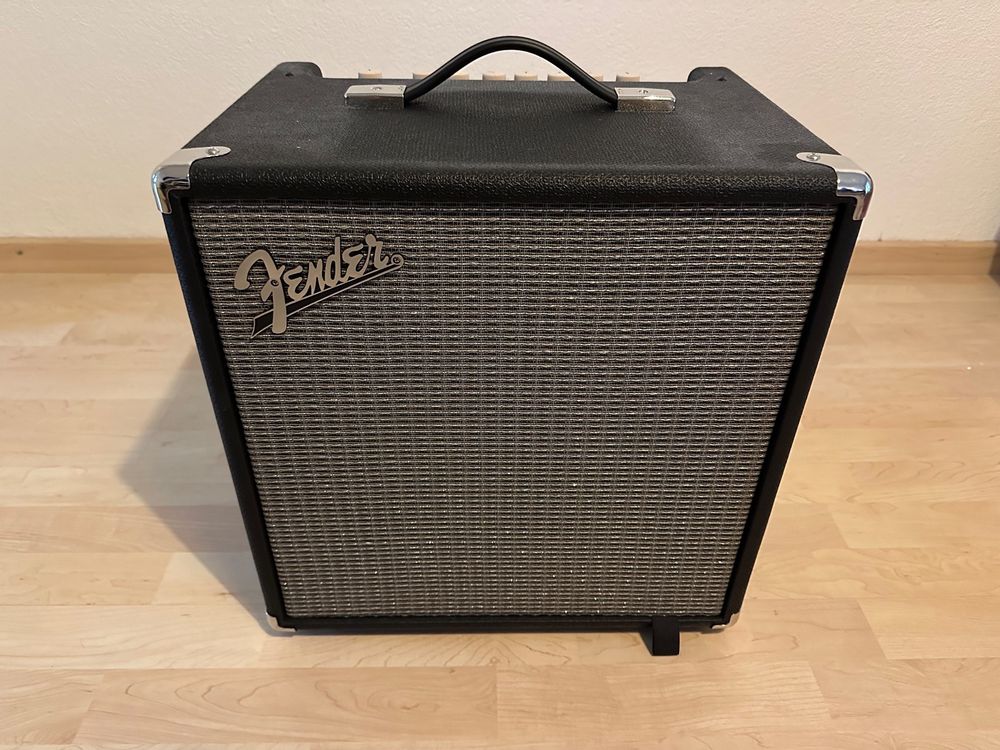 Fender Rumble 40 (Gebraucht) in Wallisellen für CHF 146 – nur Abholung ...