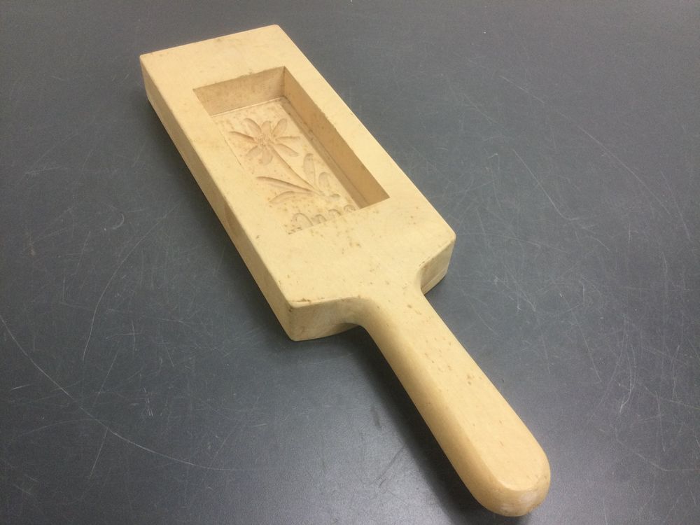 Gebrauchtes Buttermodel Holz für 500 Gramm Butter Mödeli (Gebraucht) in ...