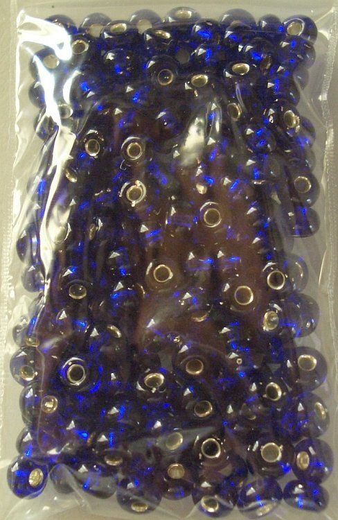 Rocailleperlen Lapisblau mit Silbereinzug 4,5 mm (Neu und originalverpackt) in Gunzwil für CHF 2 ...