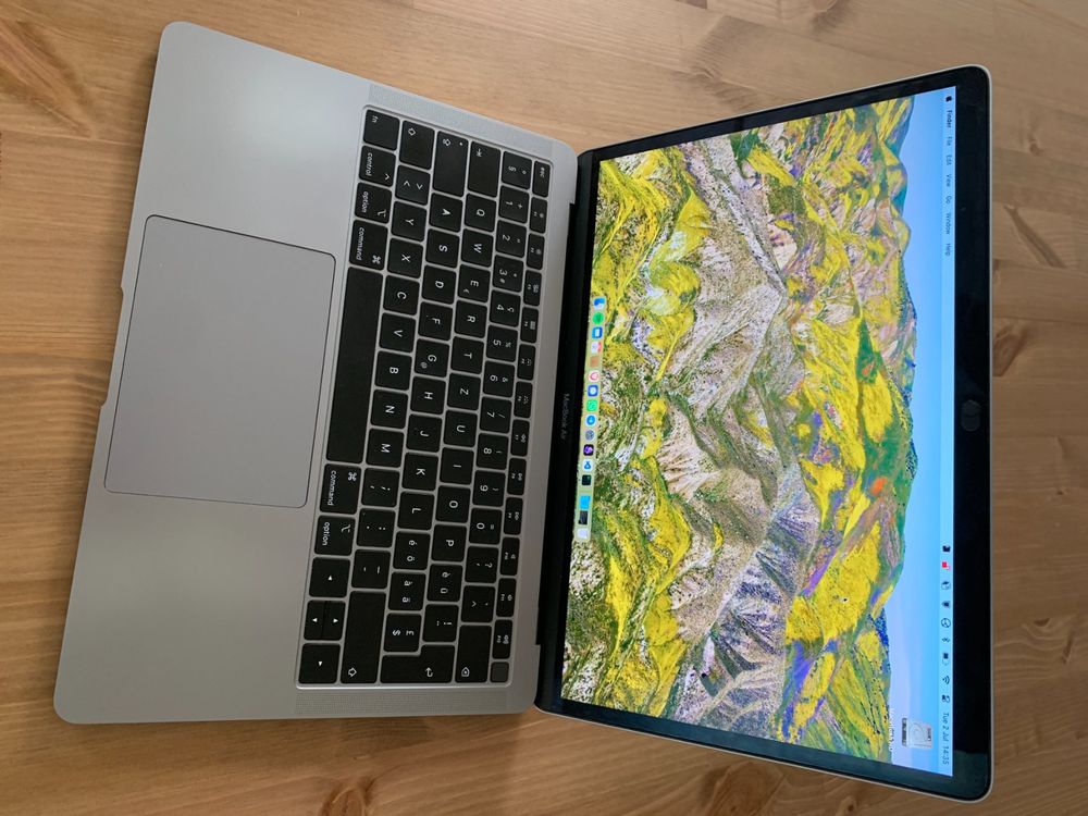 MacBook Air, 13-inch, 128GB SSD, 8GB RAM | Kaufen auf Ricardo