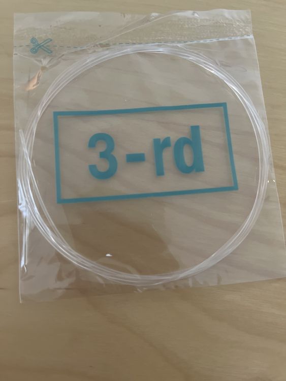 3rd string classical guitar (Neu und originalverpackt) in Dietlikon für ...