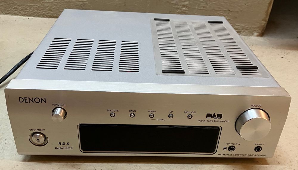 Denon DAB Radio und CD Player (Gebraucht) in Uster für CHF 20 – nur ...