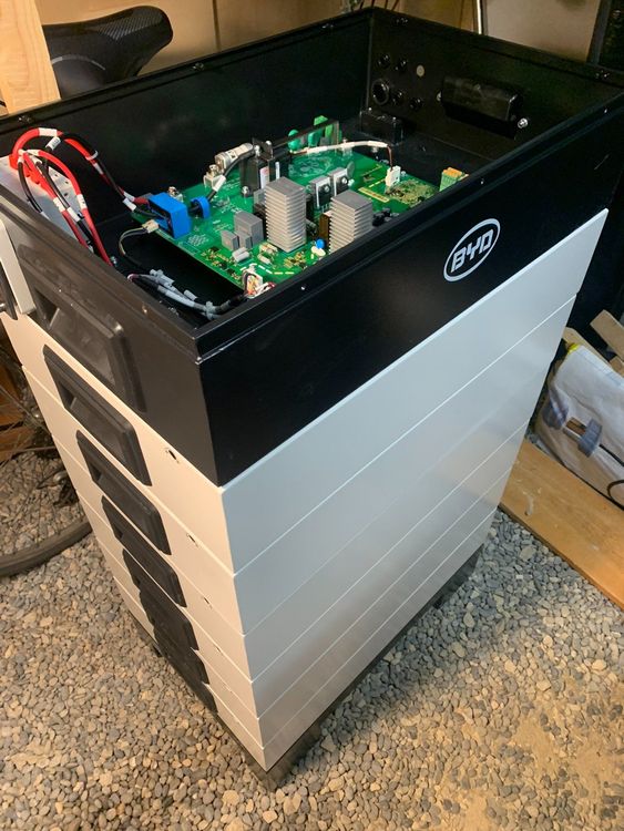 Batteriespeicher BYD Battery-Box HV 7.68kWh mit 6 Modulen (Defekt) in ...