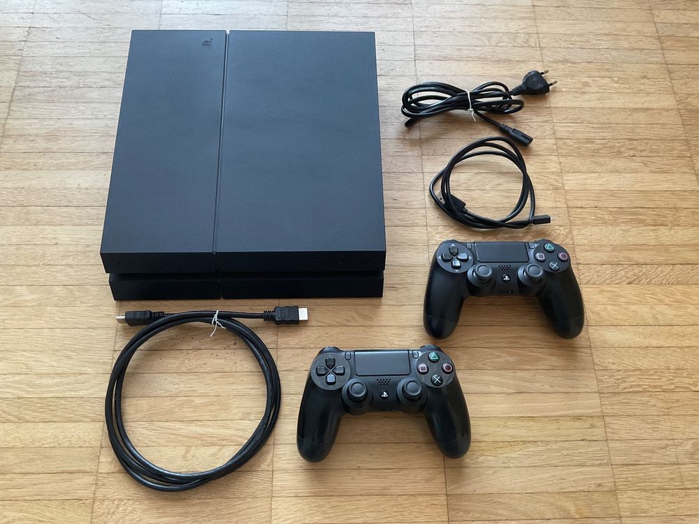 PlayStation 4 (PS4) schwarz 500GB mit Zubehör + 18 Spiele | Kaufen auf ...