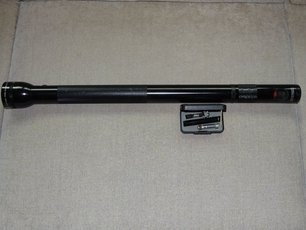 Maglite Police USA Taschenlampe plus mini mag (Gebraucht) in Hirzel für ...