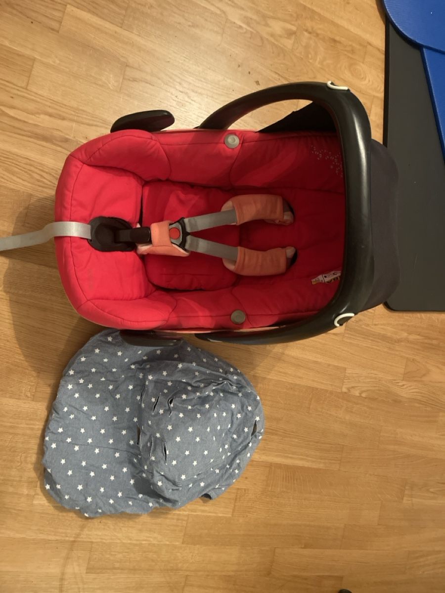 Maxi Cosi Babyschale rosa, unfallfrei - ideal für den Winter (Gebraucht ...