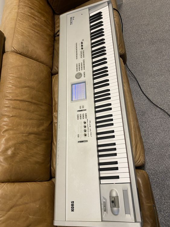 Korg Triton Pro X 88 gewichtete Tasten | Kaufen auf Ricardo
