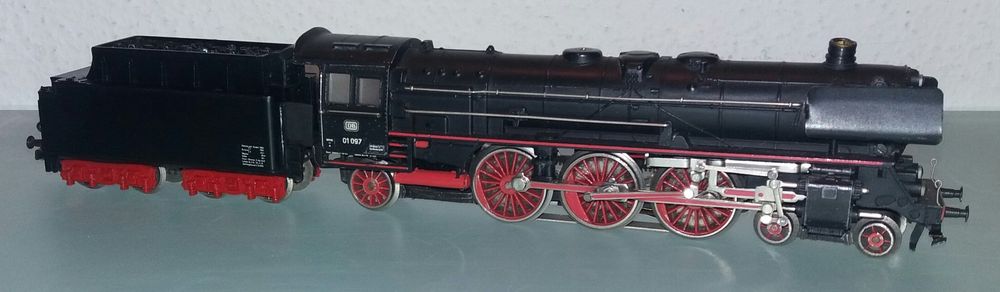 Märklin 3048 - Schwere Dampflokomotive BR 01 097 DB | Kaufen auf Ricardo