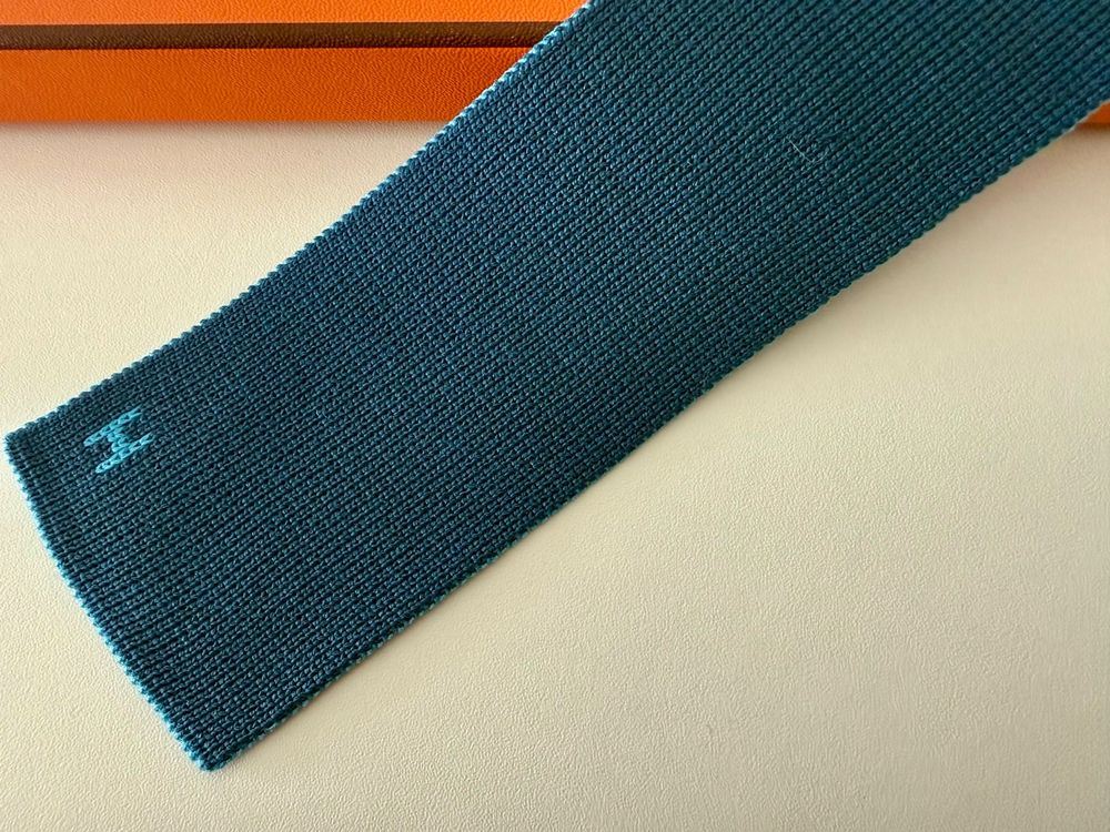 Cravate HERMES-Paris „Four Side“ - avec box original (Neu (gemäss ...