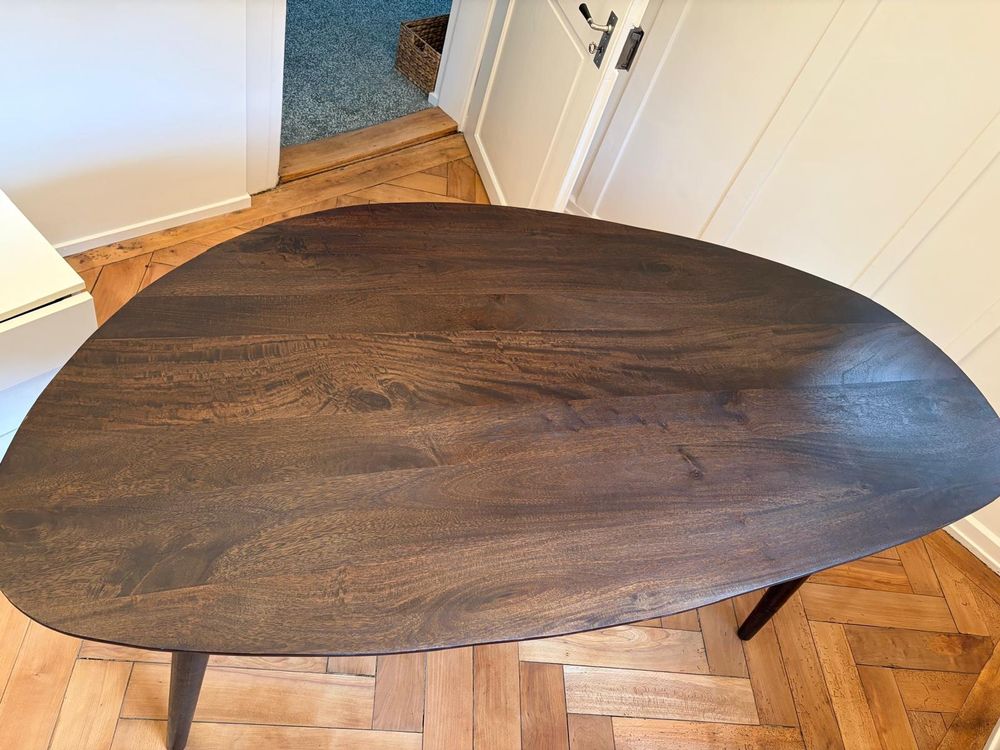 Esstisch - aussergewöhnliche Form (abholen Stadt St. Gallen) (Gebraucht ...