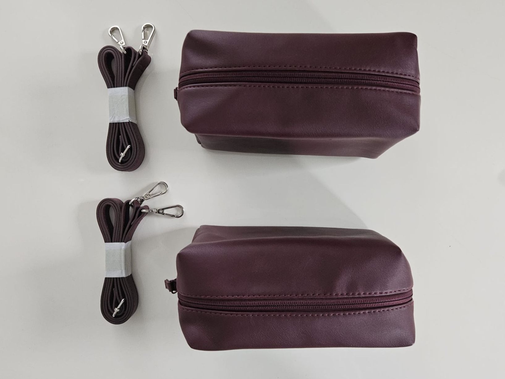 2x SWISS FIRST CLASS Necessaire Pochette Etui von ZIMMERLI (Neu (gemäss ...