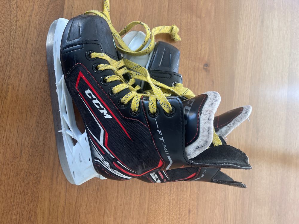 CCM JetSpeed FT340 / 13 Y / Grösse 31 | Kaufen auf Ricardo