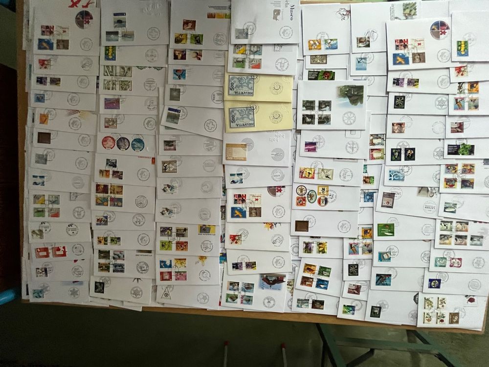 Mega Sammlung von 255 FDC aus den 2000er Jahren (Gebraucht) in Murgenthal für CHF 12 – mit ...
