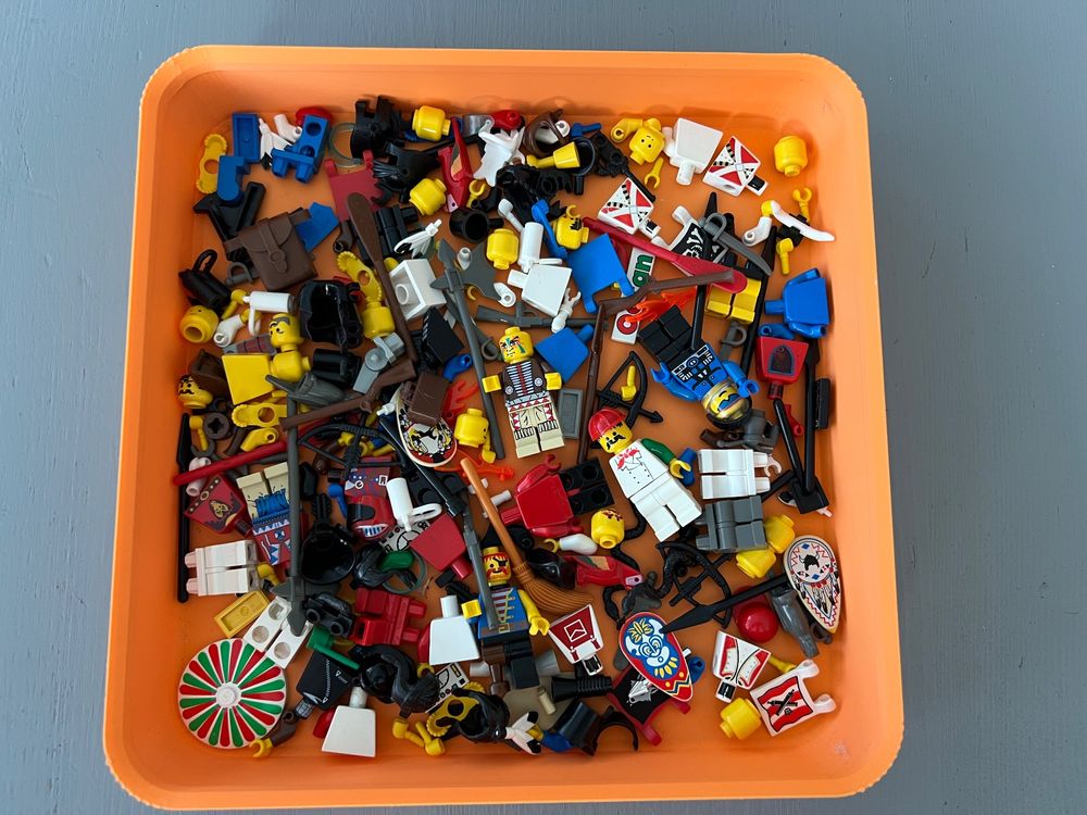 LEGO System Figuren mit Zubehör, Indianer, Ritter, Piraten (Gebraucht ...