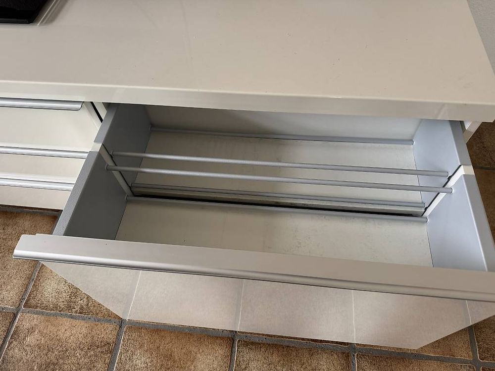 IKEA BESTÅ TV Bank (Gebraucht) in Zürich für CHF 29 – nur Abholung auf ...