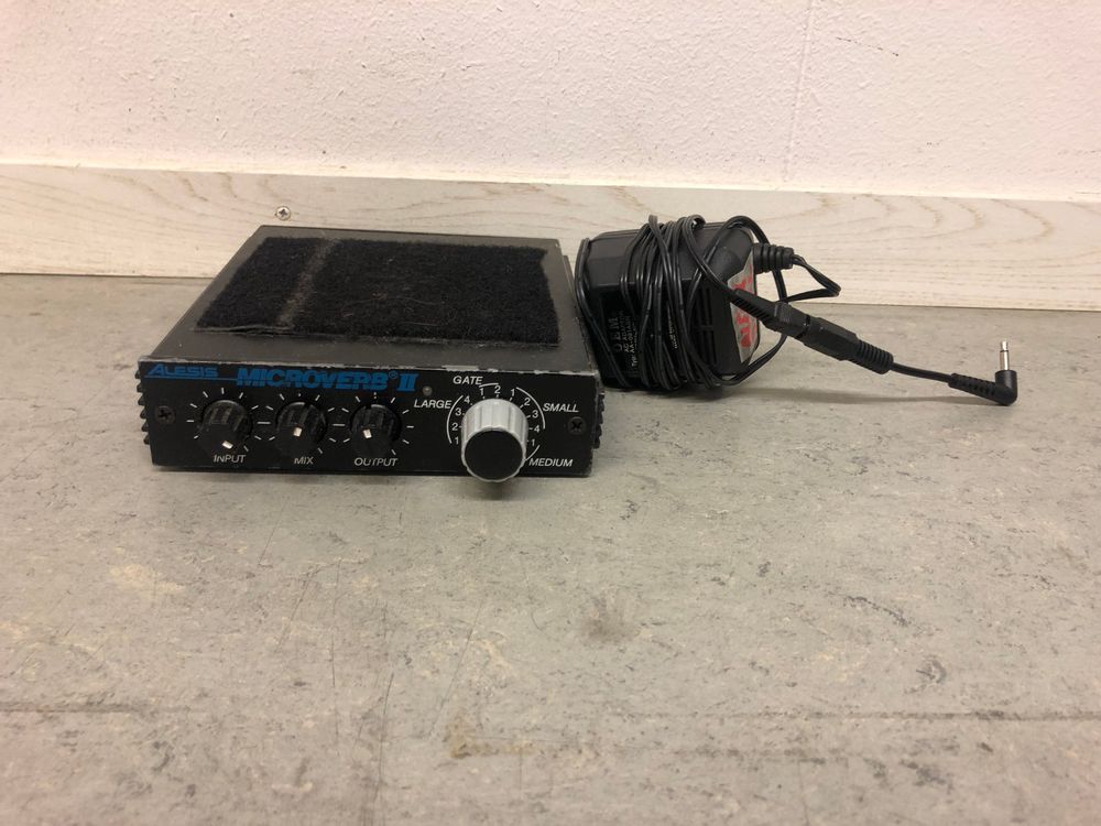 Alesis Microverb II 16 bit Digital Reverb (Gebraucht) in Bern für CHF ...