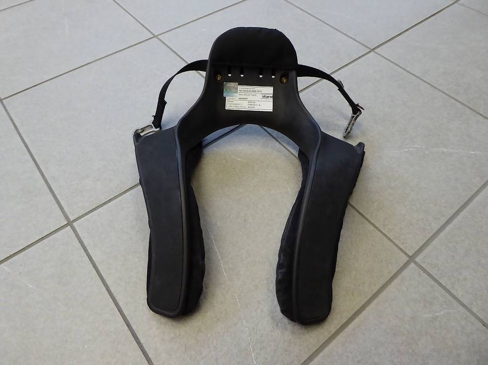 Hans Schutzsystem für Nacken FIA 8858-2020 20° (Neu (gemäss ...
