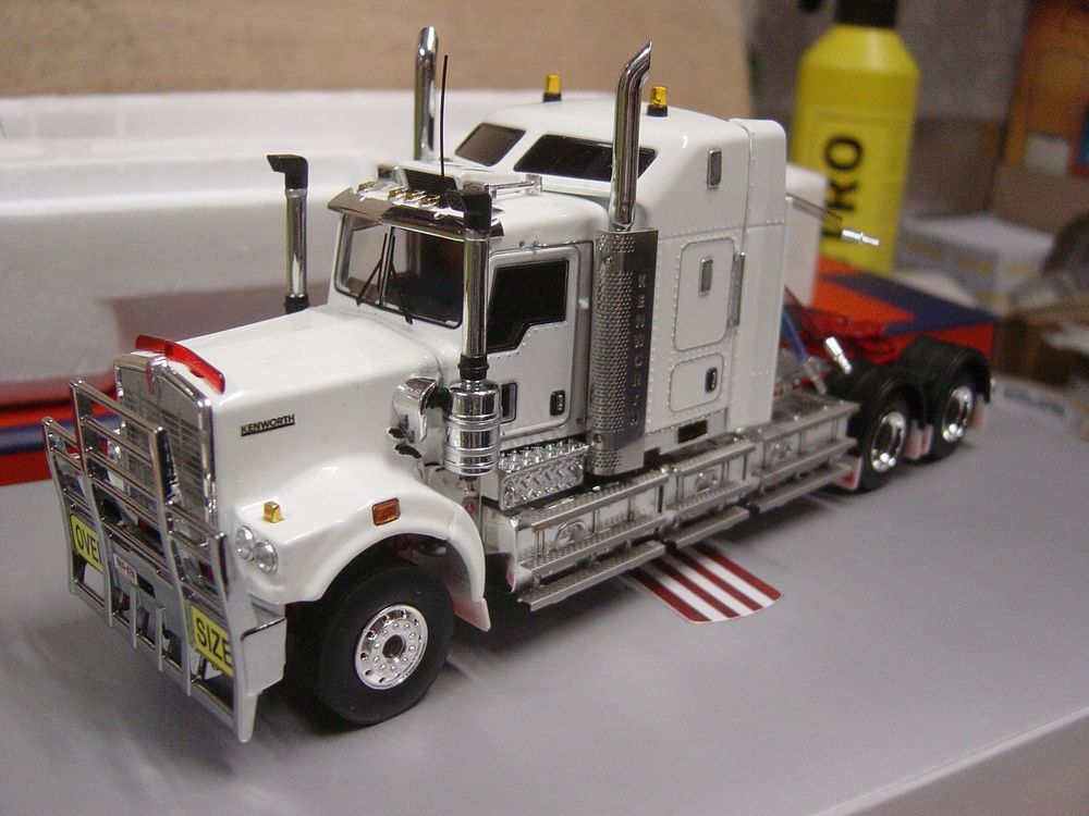 Kenworth C509 Prime Mover und Trailer von DRAKE in 1:50 | Kaufen auf Ricardo