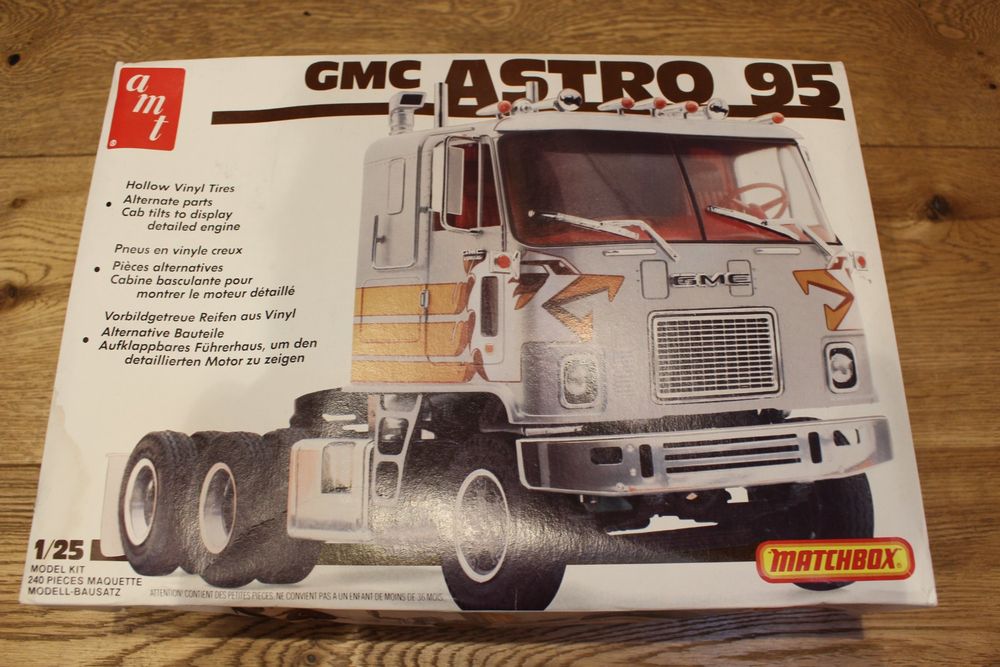 AMT/Matchbox GMC Astro 95 (LKW-Modell 1:25) (Neu (gemäss Beschreibung ...