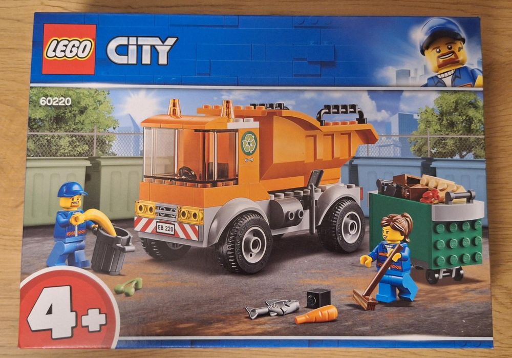 LEGO CITY 60220 (Neu und originalverpackt) in Genève für CHF 28 – mit ...