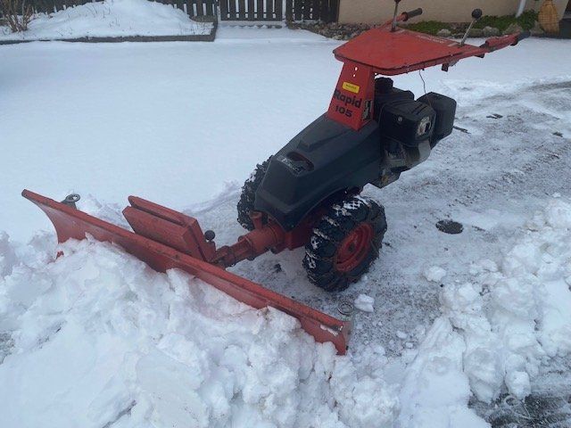 Rapid 105 Schneepflug Wegen platz menge günstig ab zu geben (Gebraucht ...
