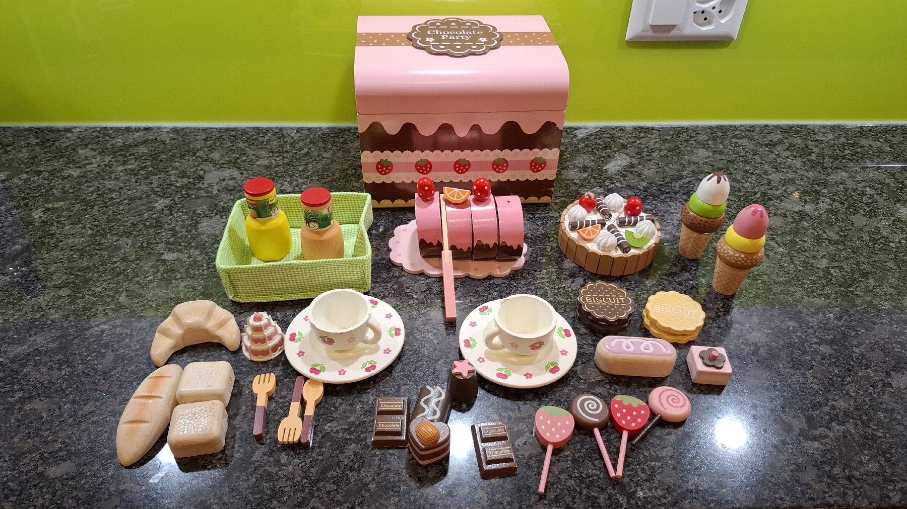 Kinder Confiserie Box aus Holz, perfekt für kleine Bäcker! (Gebraucht ...