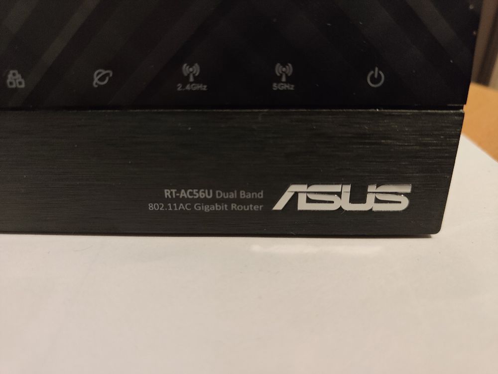 ASUS RT-AC56U Dual-Band 802.11AC Gigabit Router (Gebraucht) in ...