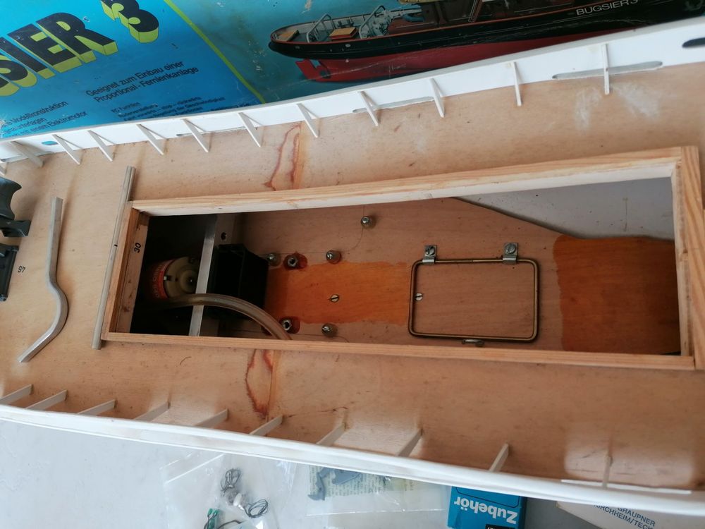 Bugsier RC Hafenschlepper Graupner im Rohbau (Gebraucht) in Chabrey für CHF 185 – mit Lieferung ...