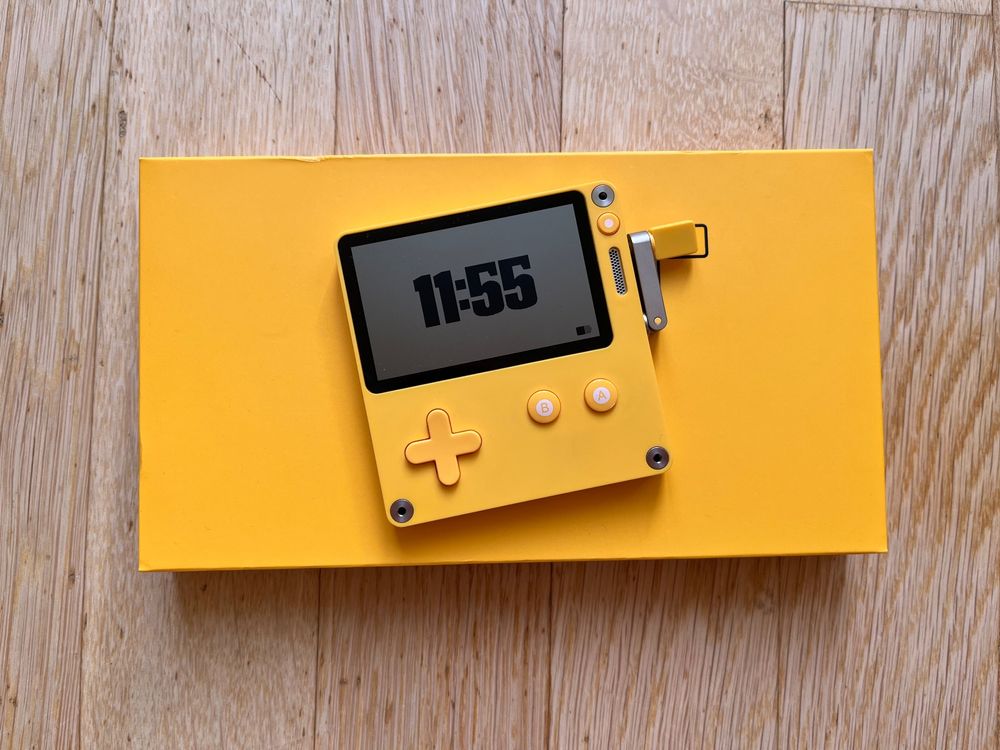 Playdate – portable Spielkonsole Panic / Teenage Engineering (Gebraucht ...