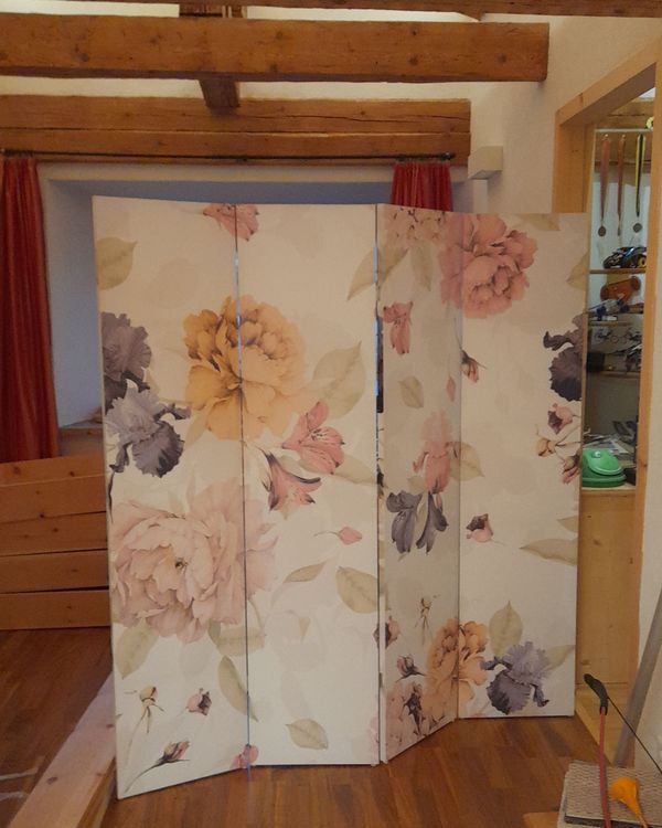 Wunderschöner Paravent / Raumteiler mit Rosenmuster (Gebraucht) in Sent ...